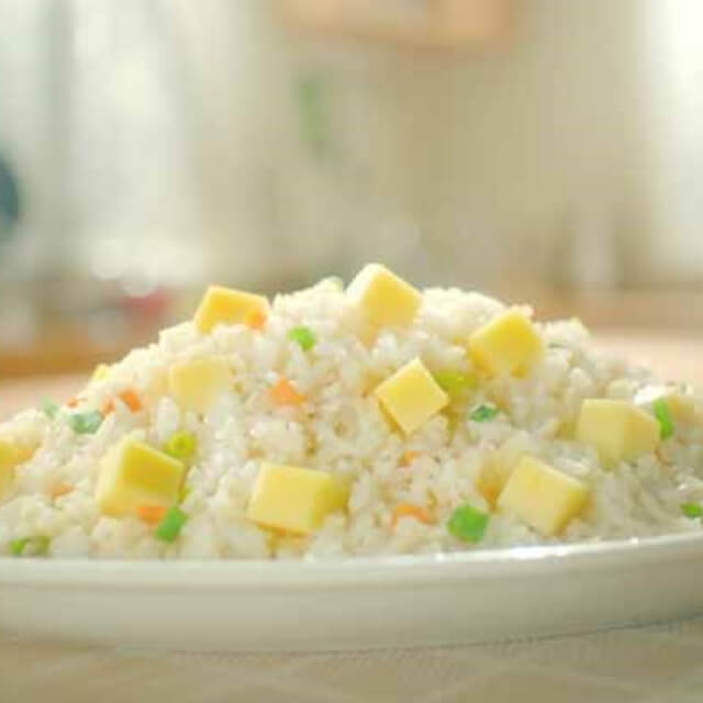CHEESY FRIED RICE