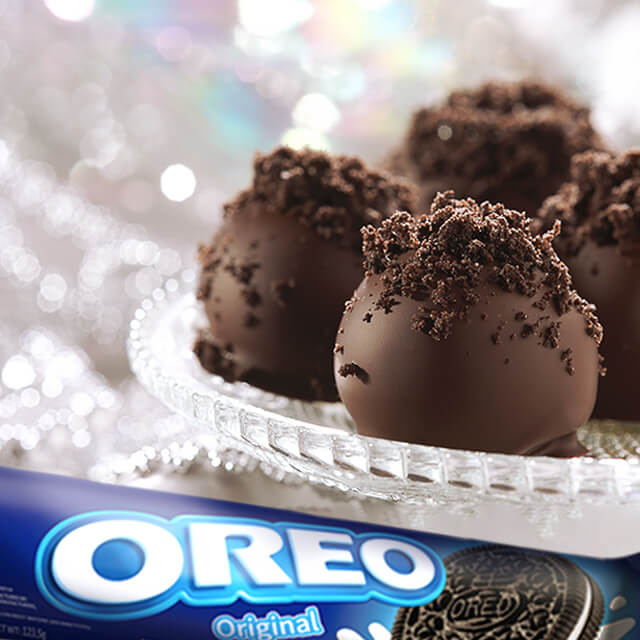 Classic Oreo Cookie Balls | Twist and Make