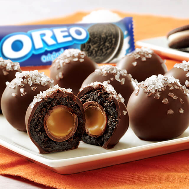 Salted Caramel Oreo Cookie Balls | Twist and Make